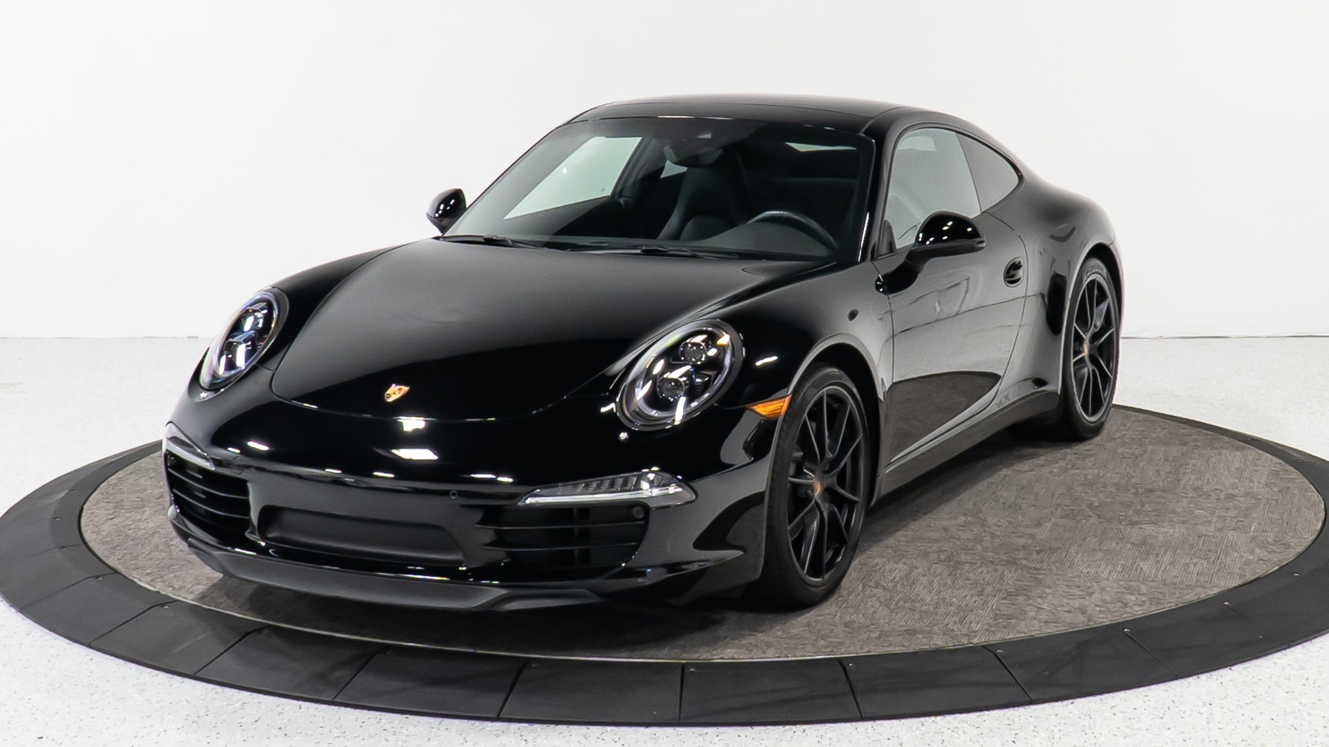 Porsche 911 Carrera 4s Black