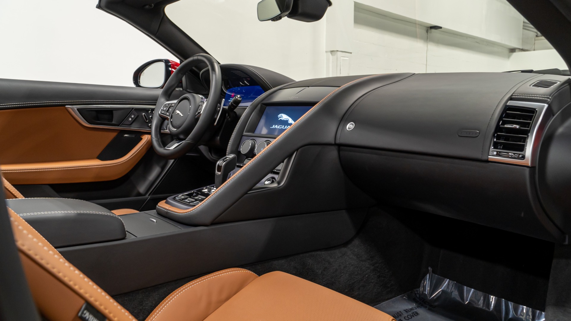 Jaguar F Type Convertible Interior