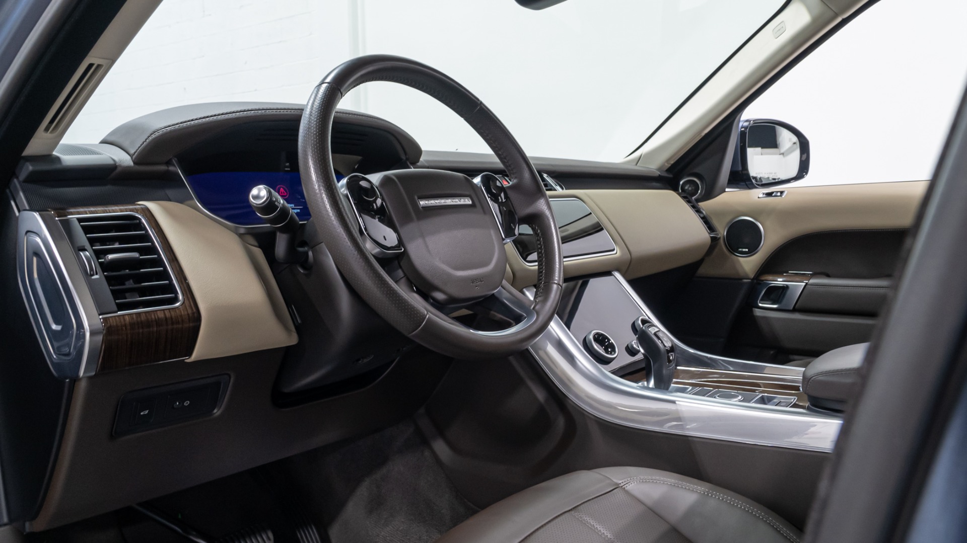 Range Rover Sport Interior 2019 | Cabinets Matttroy