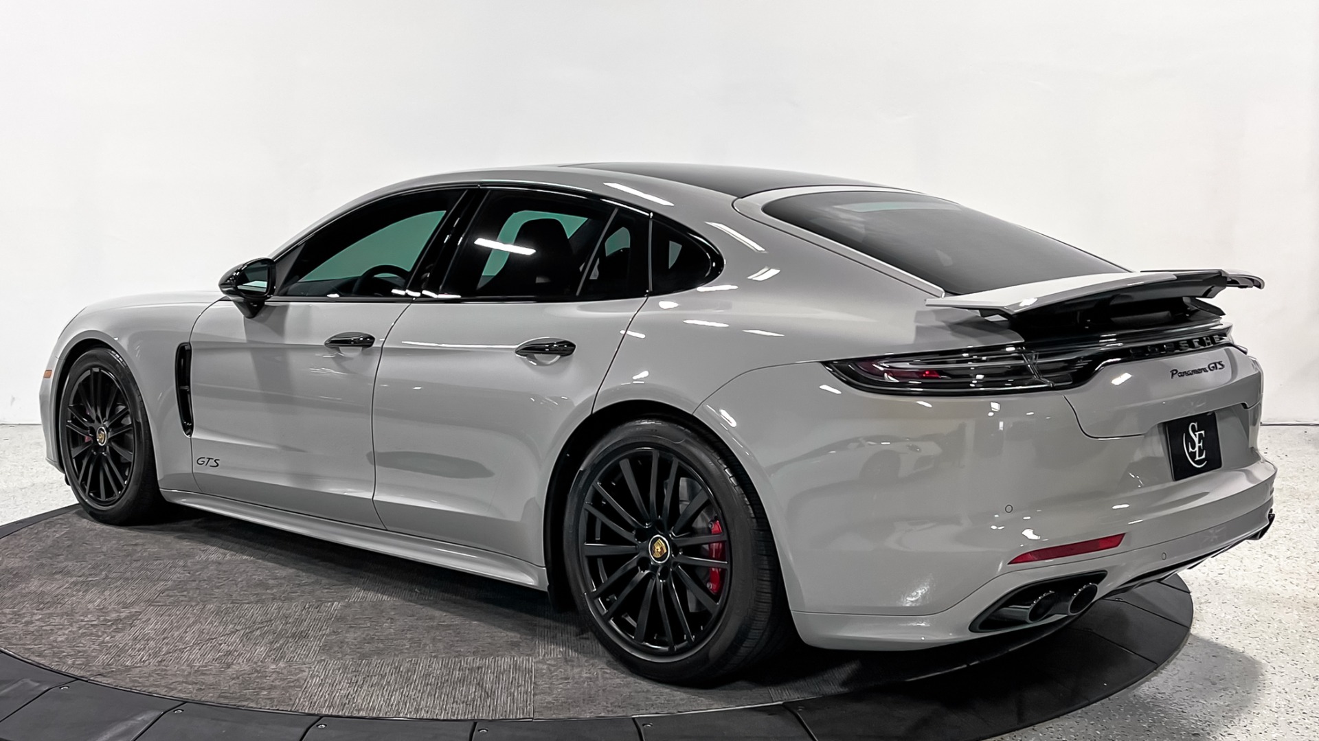 Porsche 2022 Panamera Gts