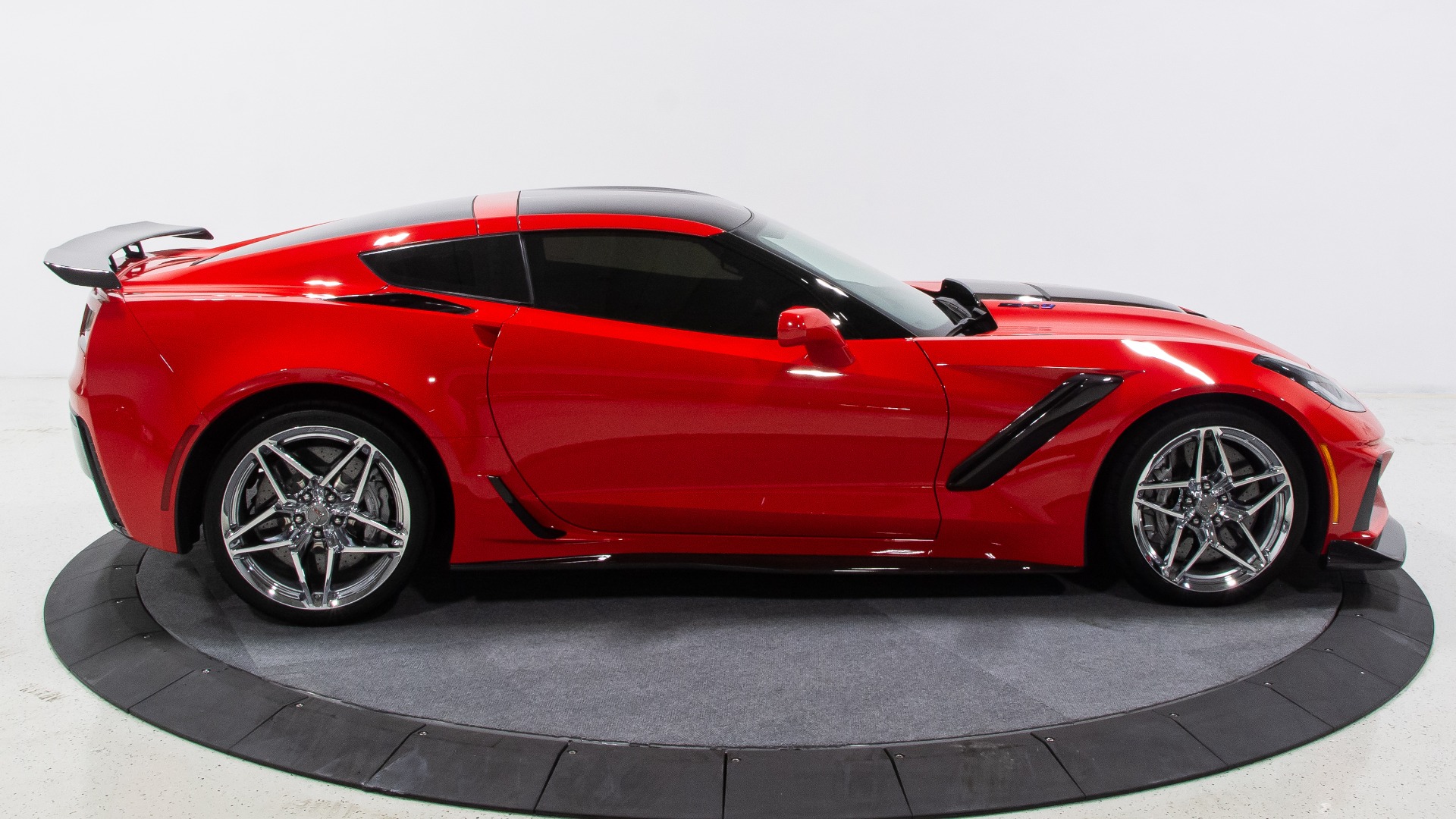 Corvette Zr1 Red